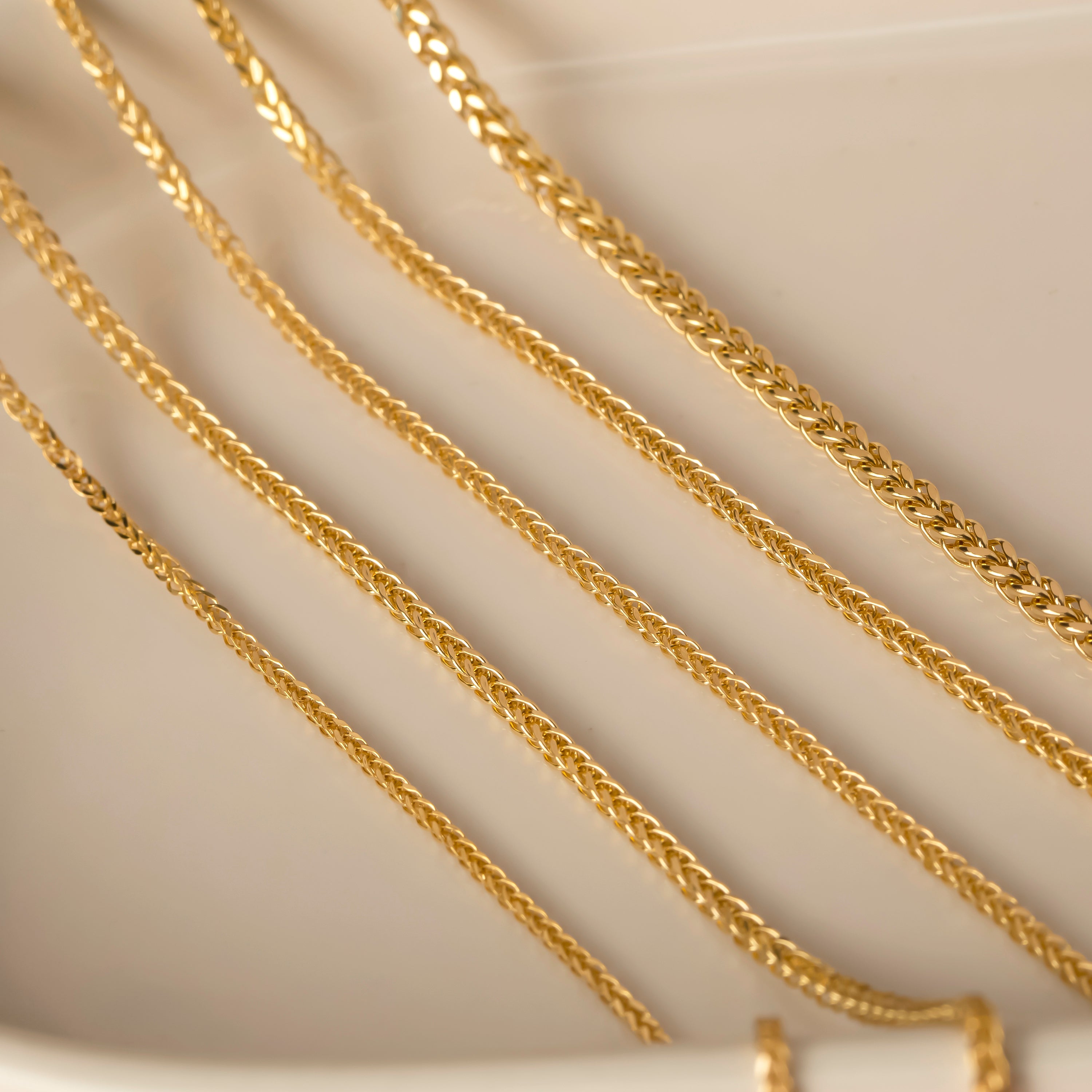 14K Solid Gold Wheat / Spiga Chain Necklace - Elegance in Every Link ...